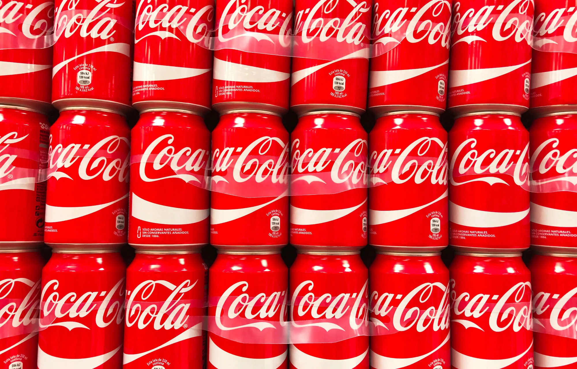 Storage hack: Woman triples her wardrobe space with a coke can | that's ...