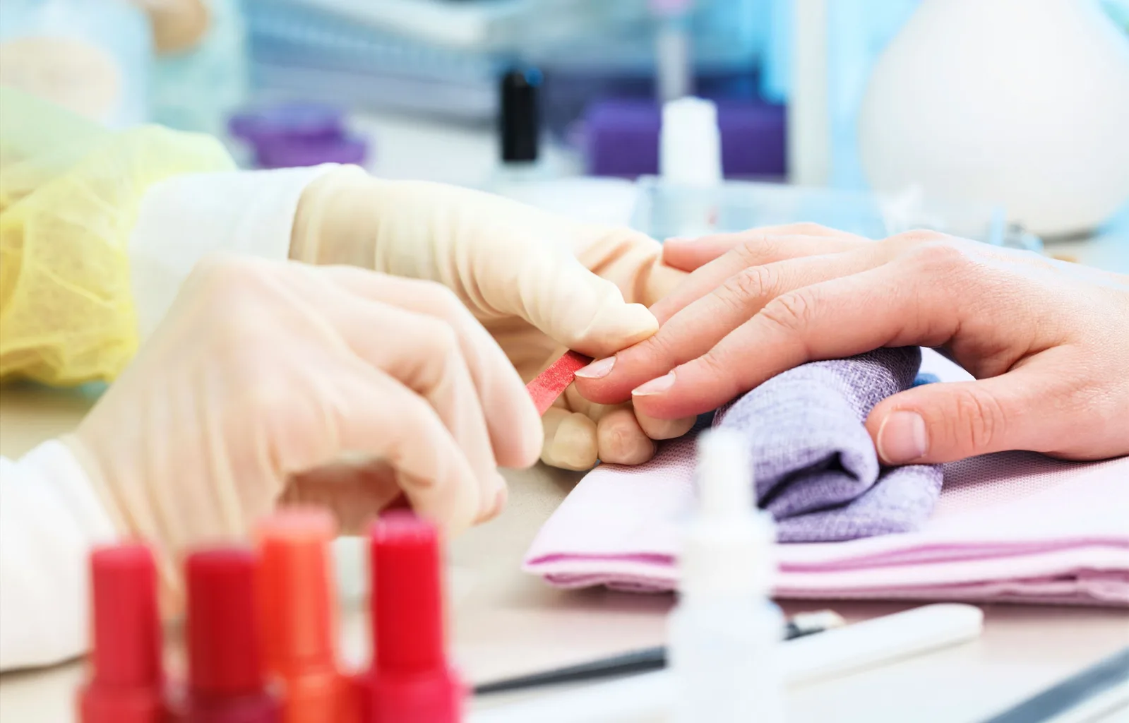 Nail fail leaves woman with worst manicure ever | that's life!