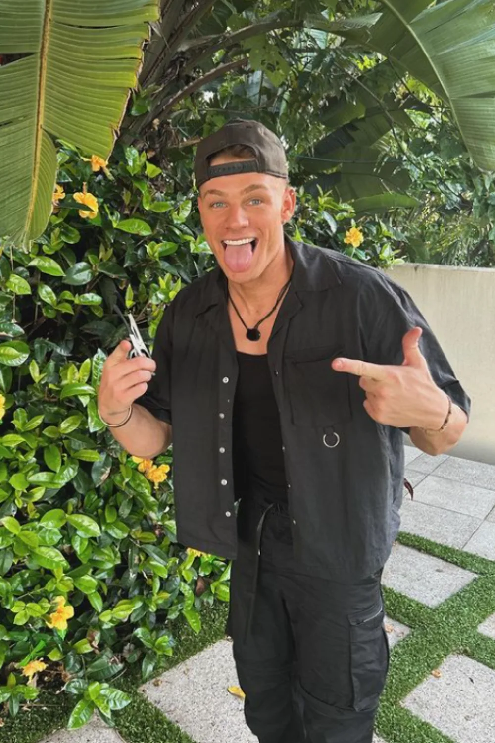 Aussie Shore: Host, Cast, Release Date, & Where to Watch | WHO