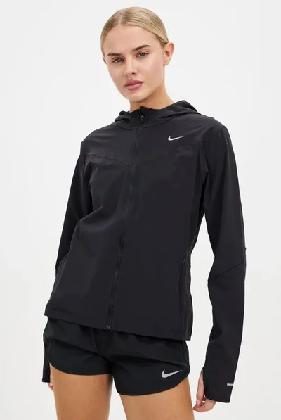 The Best Women's Activewear Jackets For Your Next Workout | WHO