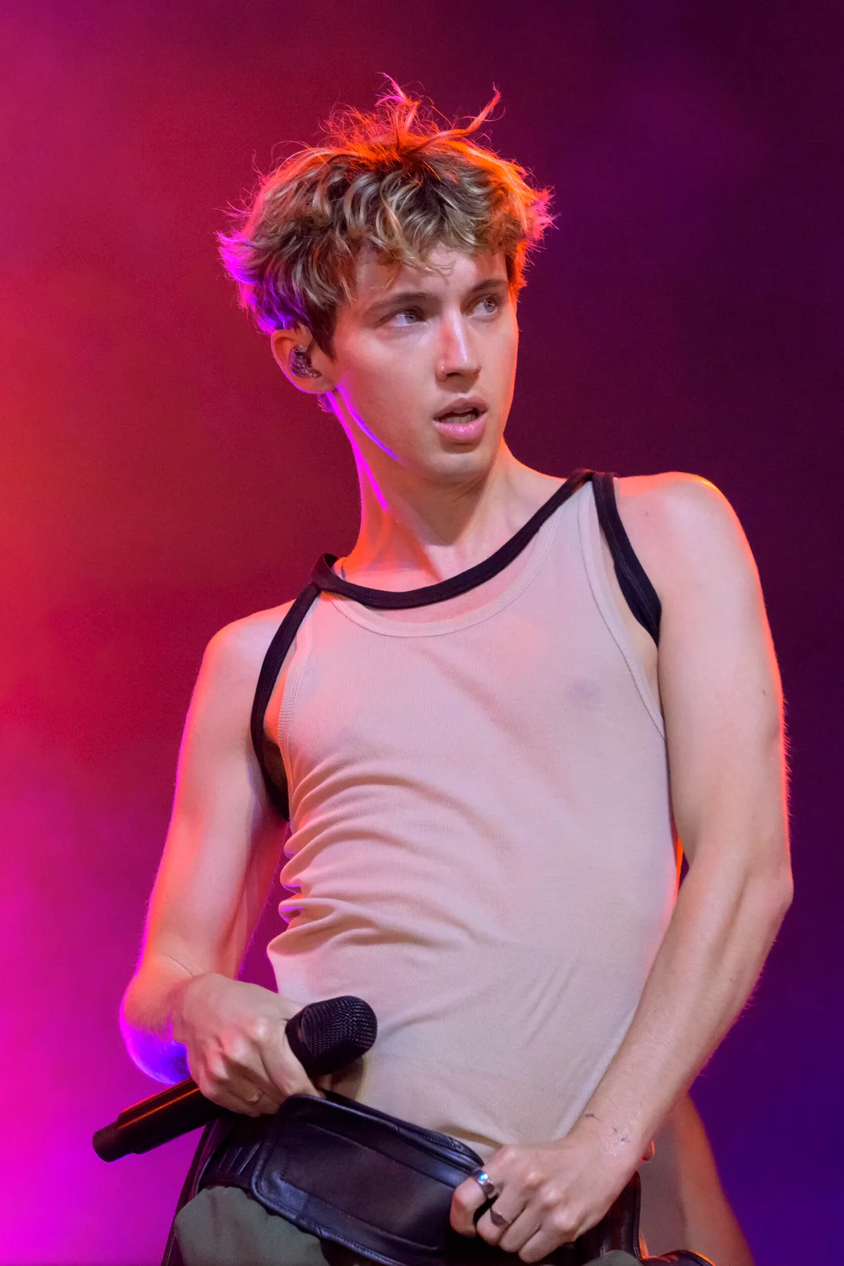 Who is Troye Sivan’s dating? Inside his relationship history WHO
