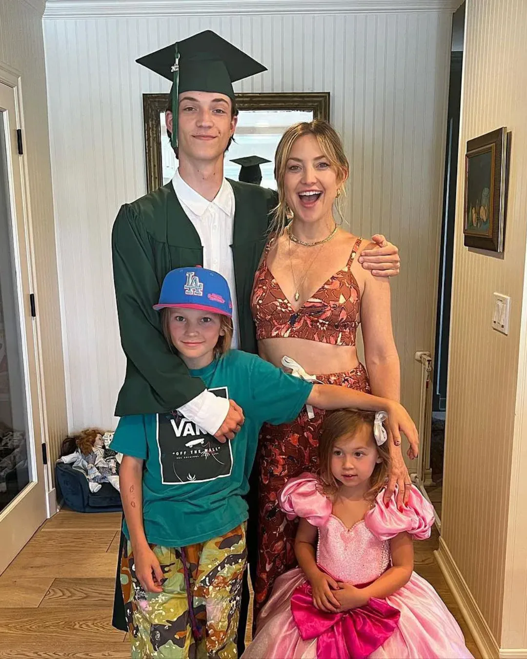 Kate Hudson Family: Meet her children and partner - WHO