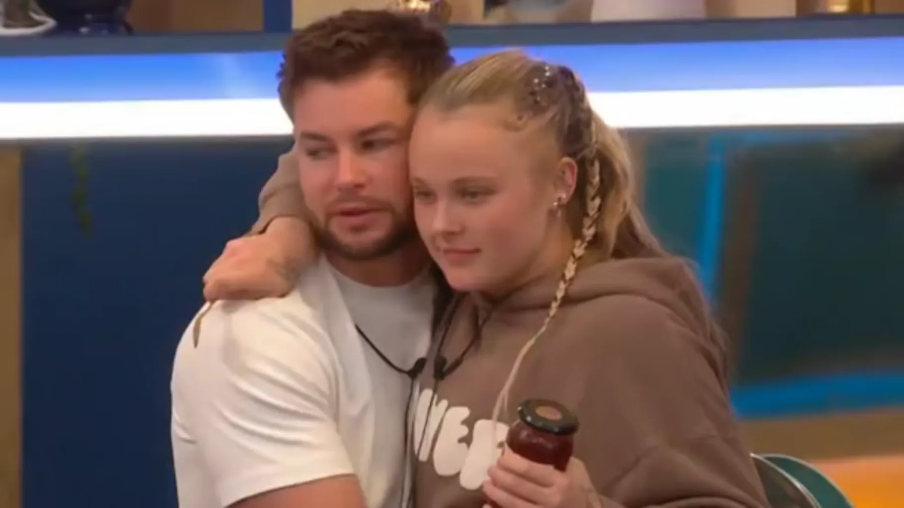 JoJo Siwa confirms relationship with Chris Hughes - WHO