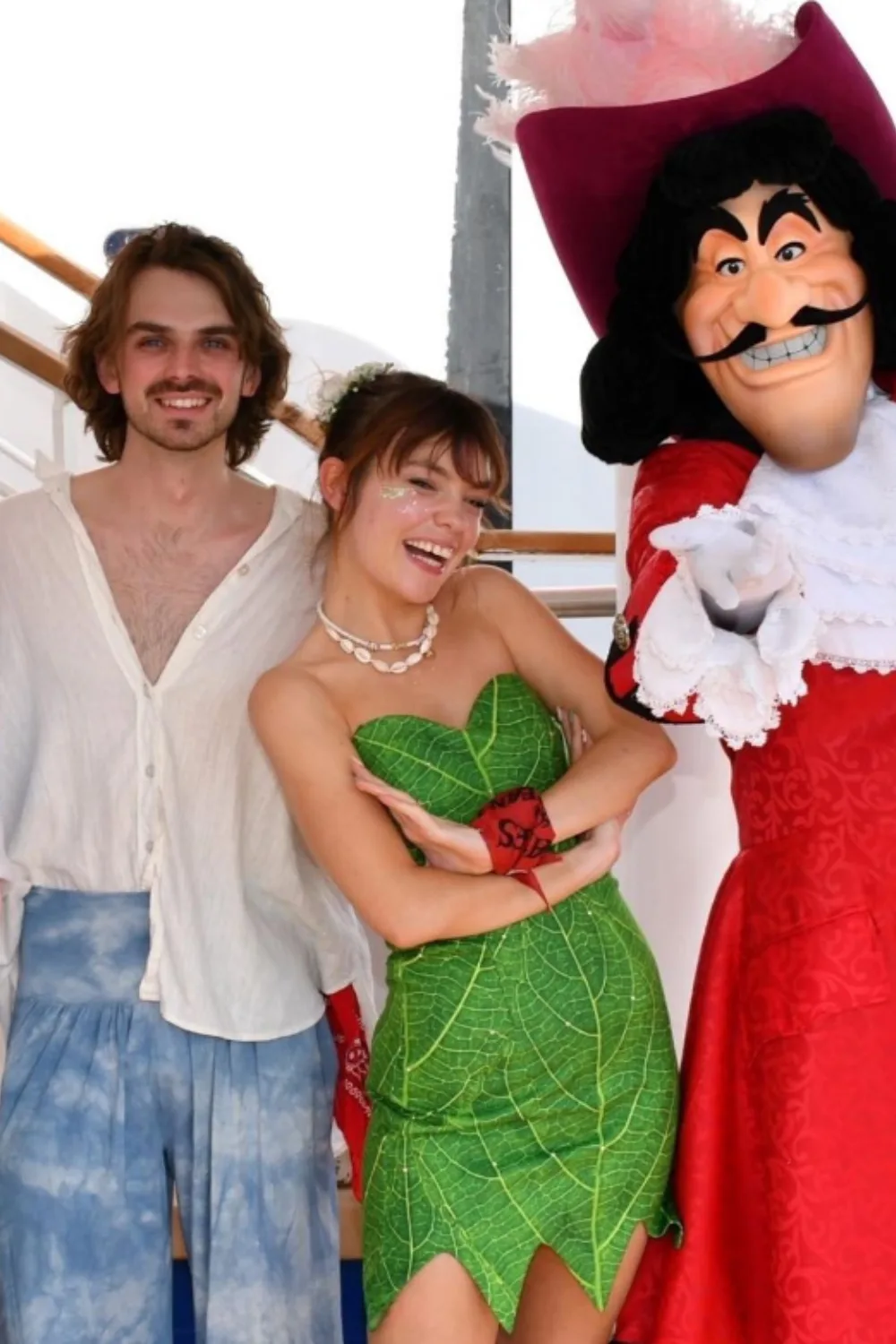 Who is Chloé Hayden's Husband? Meet Dylan Rohan | WHO