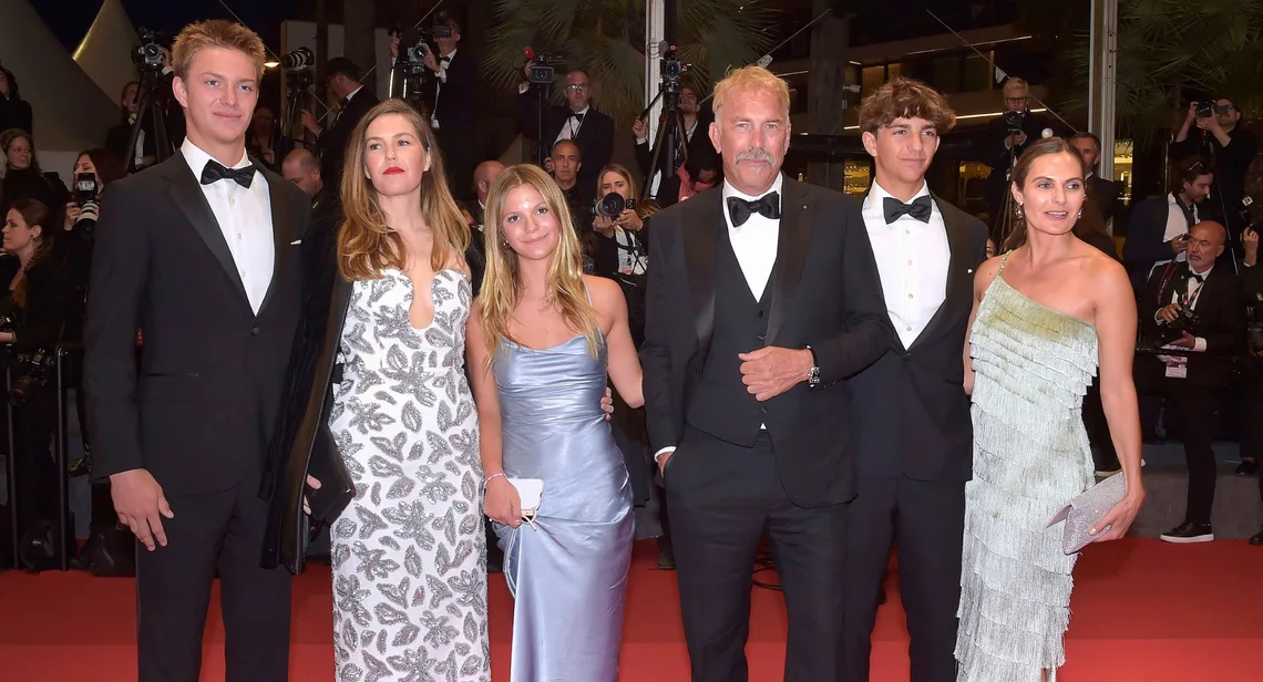Inside Kevin Costner's Family Life: Meet His Seven Children | WHO