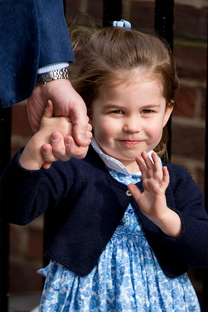 Princess Charlotte upstages new royal baby with her adorable wave | WHO