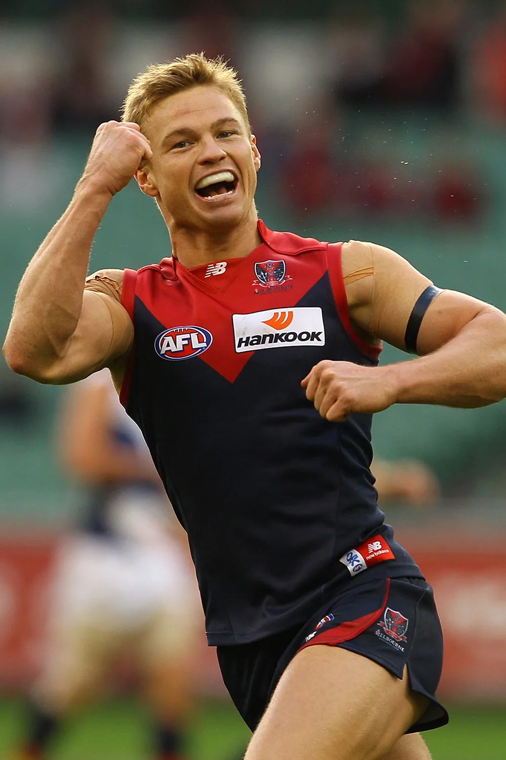 Former AFL star Colin Sylvia has died at the age of 32 | WHO