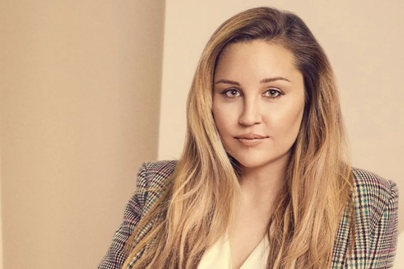 Actress Amanda Bynes interview with Paper Magazine where she discusses ...