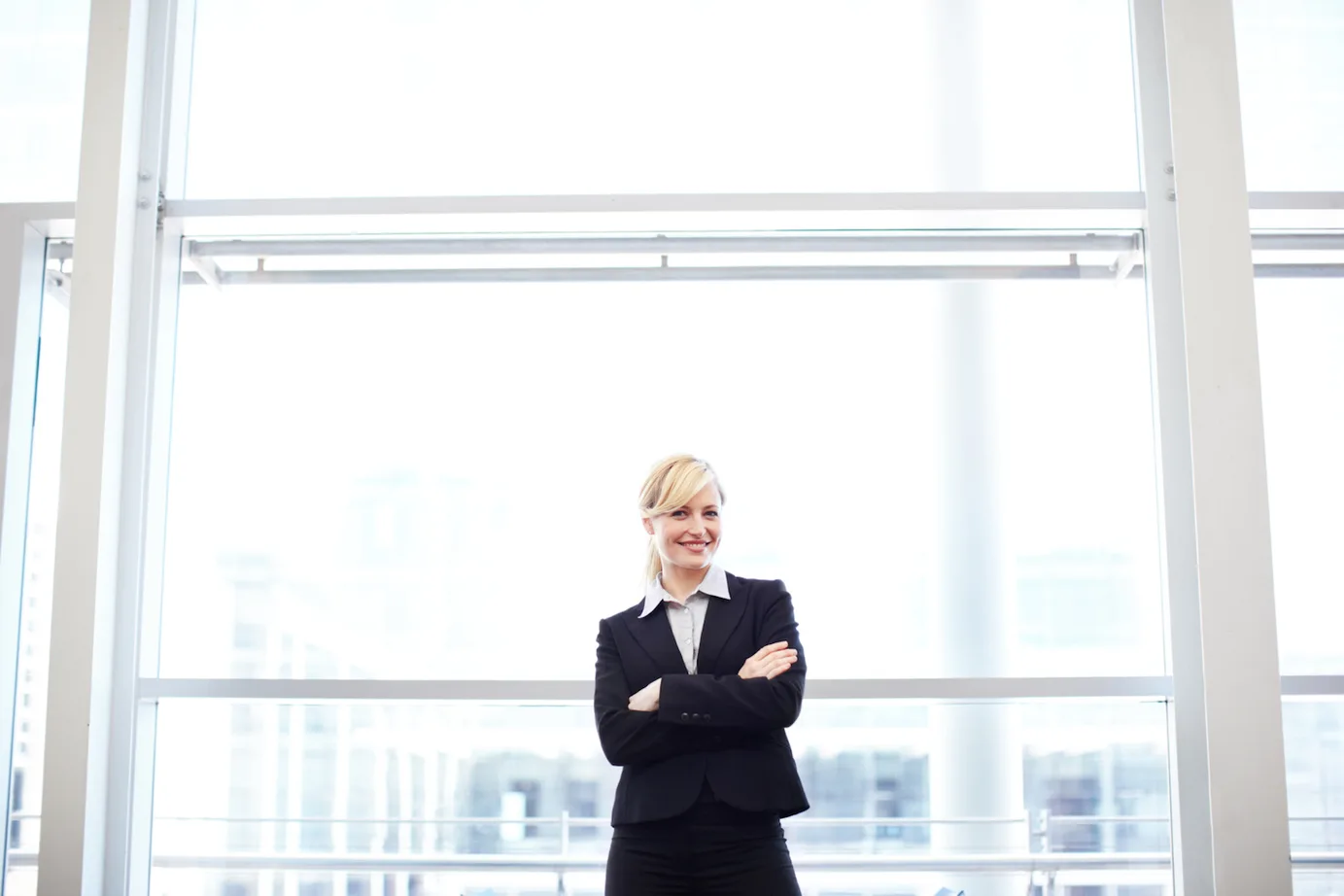 What is Business Formal for Women (Dress Code Explained) | WHO