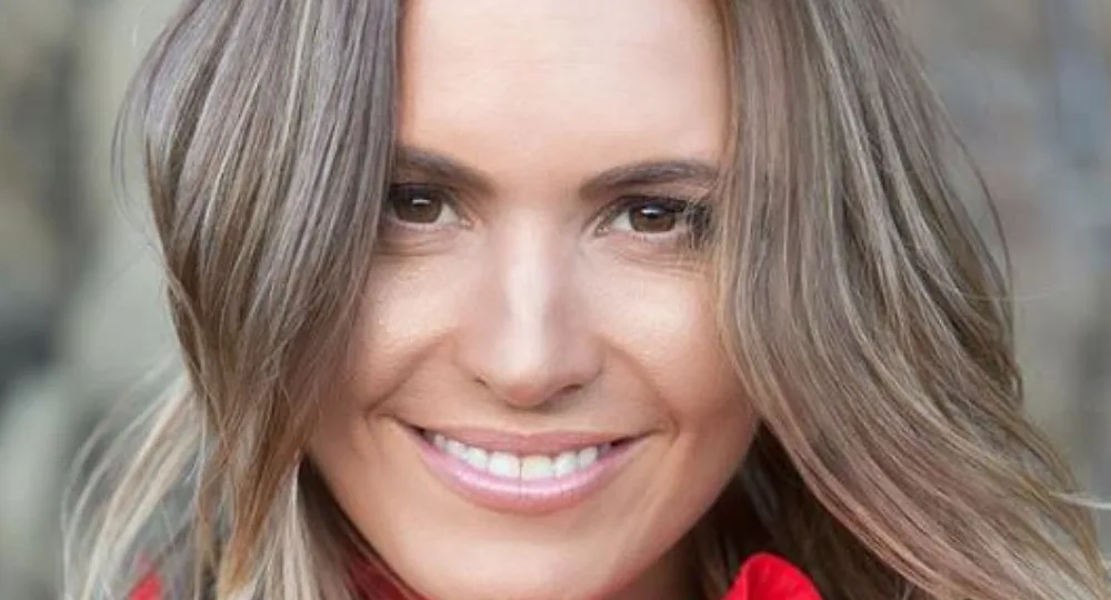 Former Home and Away star Christie Hayes announces split from husband - WHO