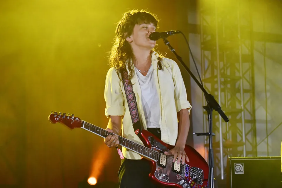 10 Best Australian Female Singers | WHO