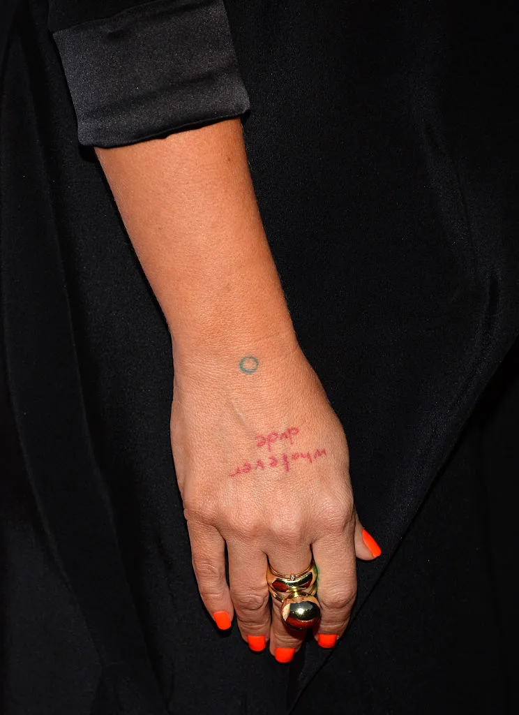 Sia: 45 Things You Didn't Know About Sia Furler | WHO