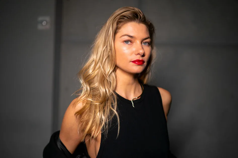 Jessica Hart: 21 Things You Didn't Know About Jess | WHO