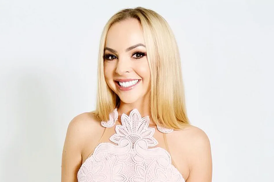 Angie Kent sets the record straight about those plastic surgery rumours ...