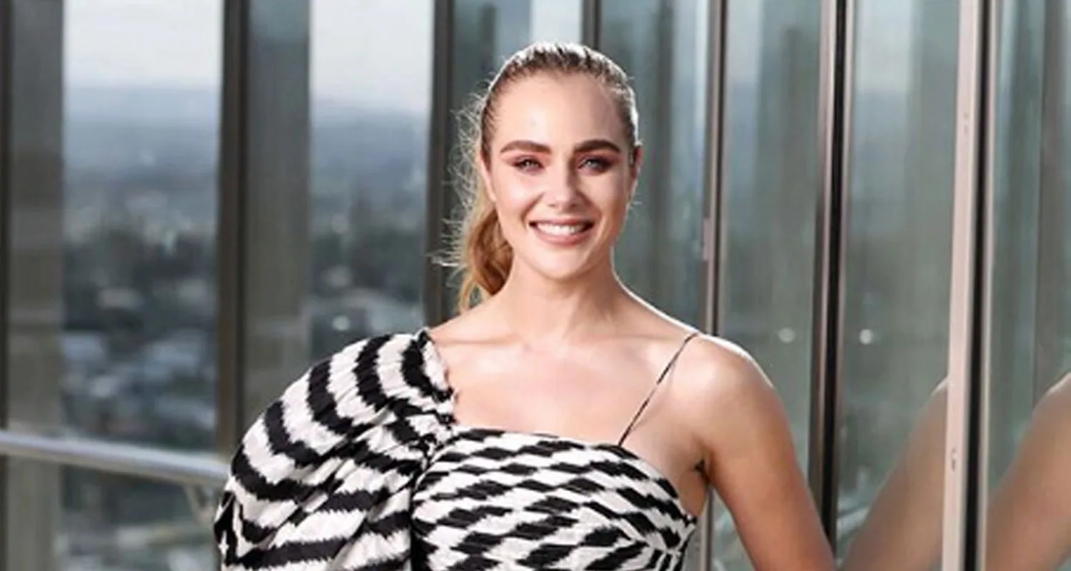 Jess Marais on her emotional return to Packed to the Rafters | WHO