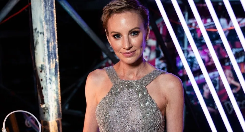 The Voice's Natasha Stuart, 43, dies after two year cancer battle | WHO