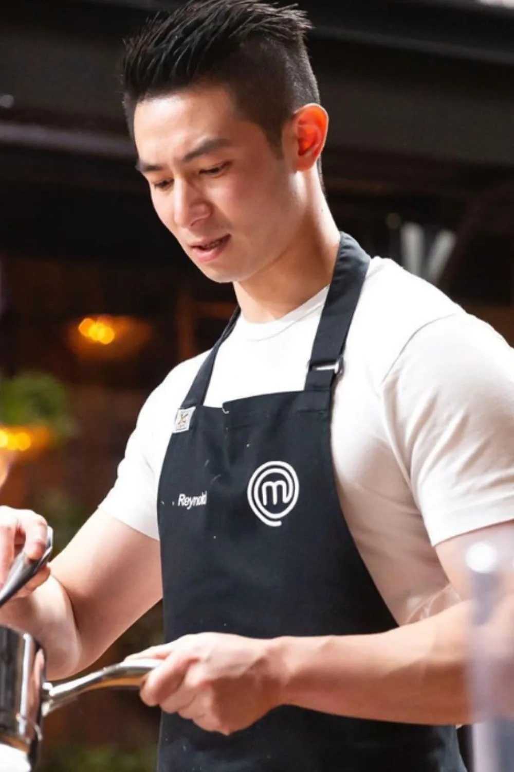 MasterChef’s Reynold spotted with hickey on his neck! | WHO