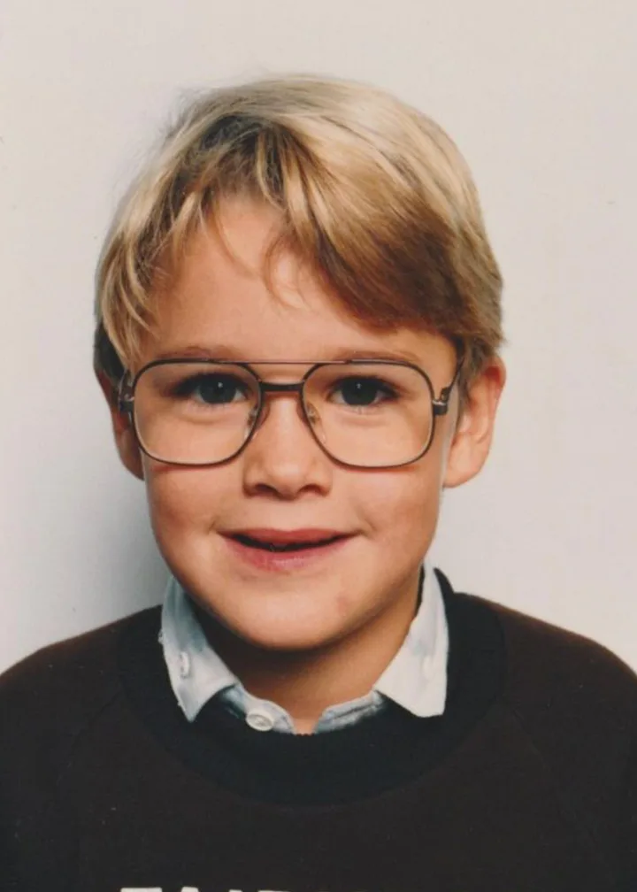 Lee Elliott's childhood throwback photos send fans wild | WHO