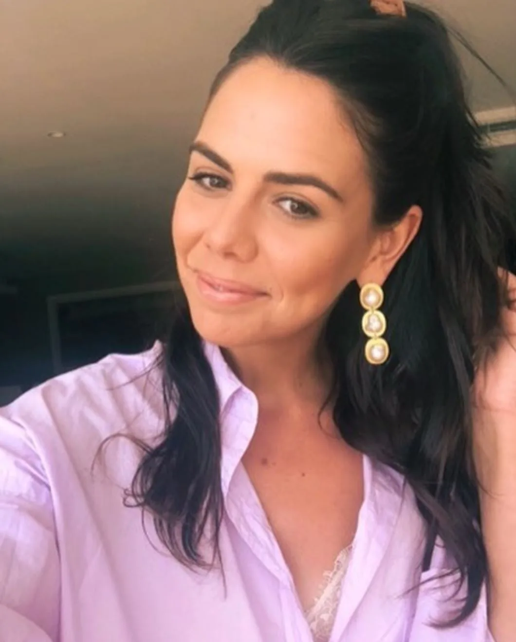 Home & Away star Emily Weir shares battle with alcohol and anxiety | WHO