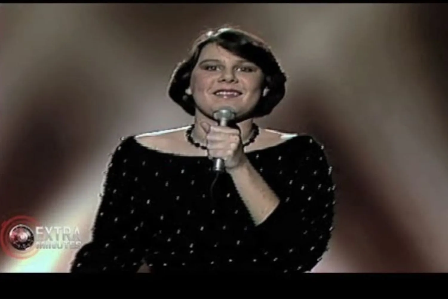 Julia Morris on I'm a Celebrity, Robert Irwin and single life | WHO