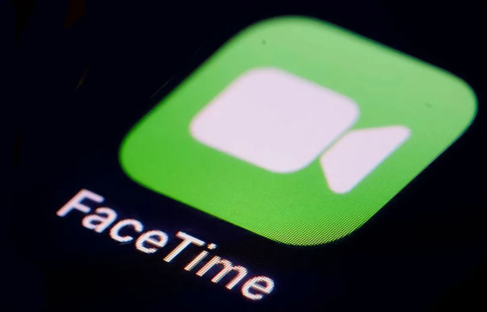 FaceTime on your iPhone may allow eavesdropping | Girlfriend