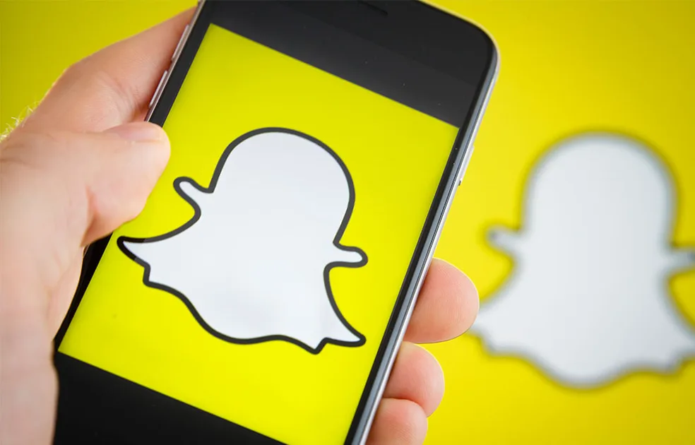 SNAPCHAT: Here's How To Unlock Every Trophy On Snapchat | Girlfriend