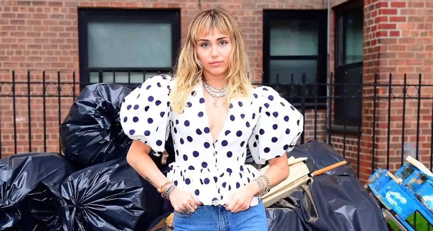 Miley Cyrus new album is apparently called 'The Real M.C.' | Girlfriend