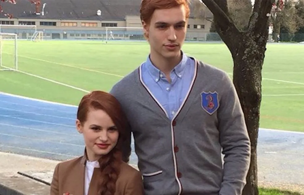 'Riverdale's Creator Roberto Aguirre-Sacasa Spills On That CRAZY Reveal ...