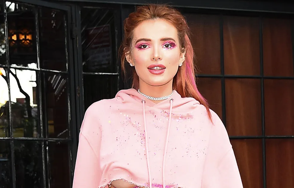Bella Thorne Nip Slip Girlfriend