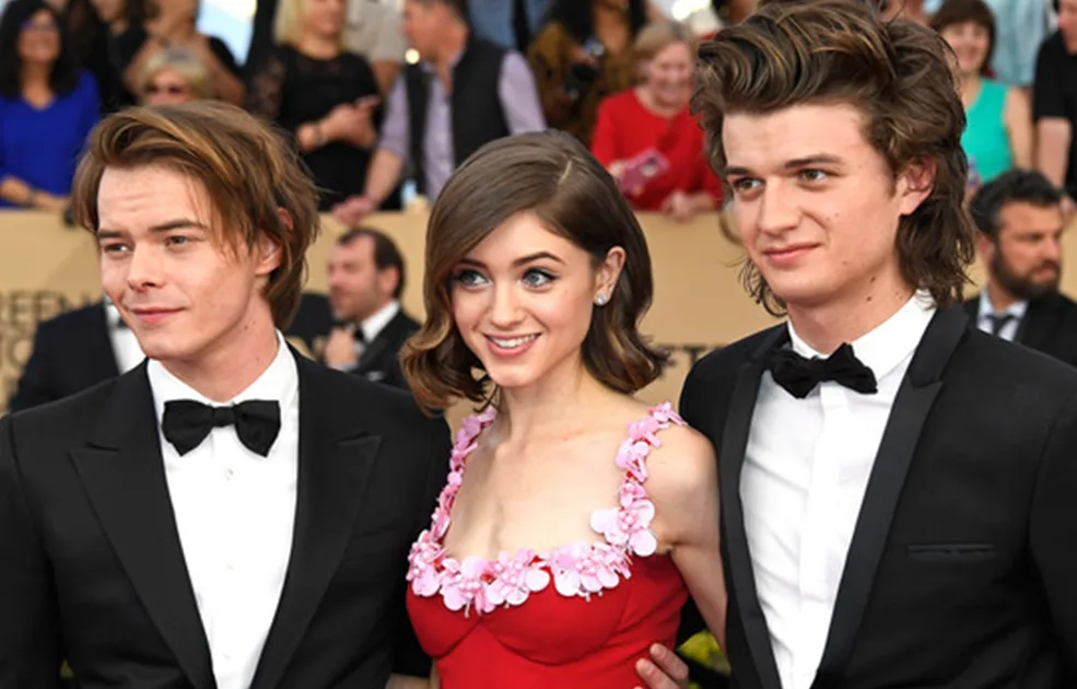Stranger Things David Harbour Joe Keery Twins | Girlfriend