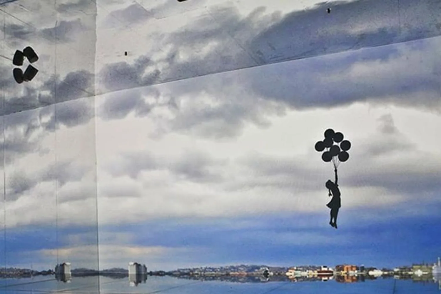 Experience the magic of Banksy in this "must-see" exhibition | New Idea