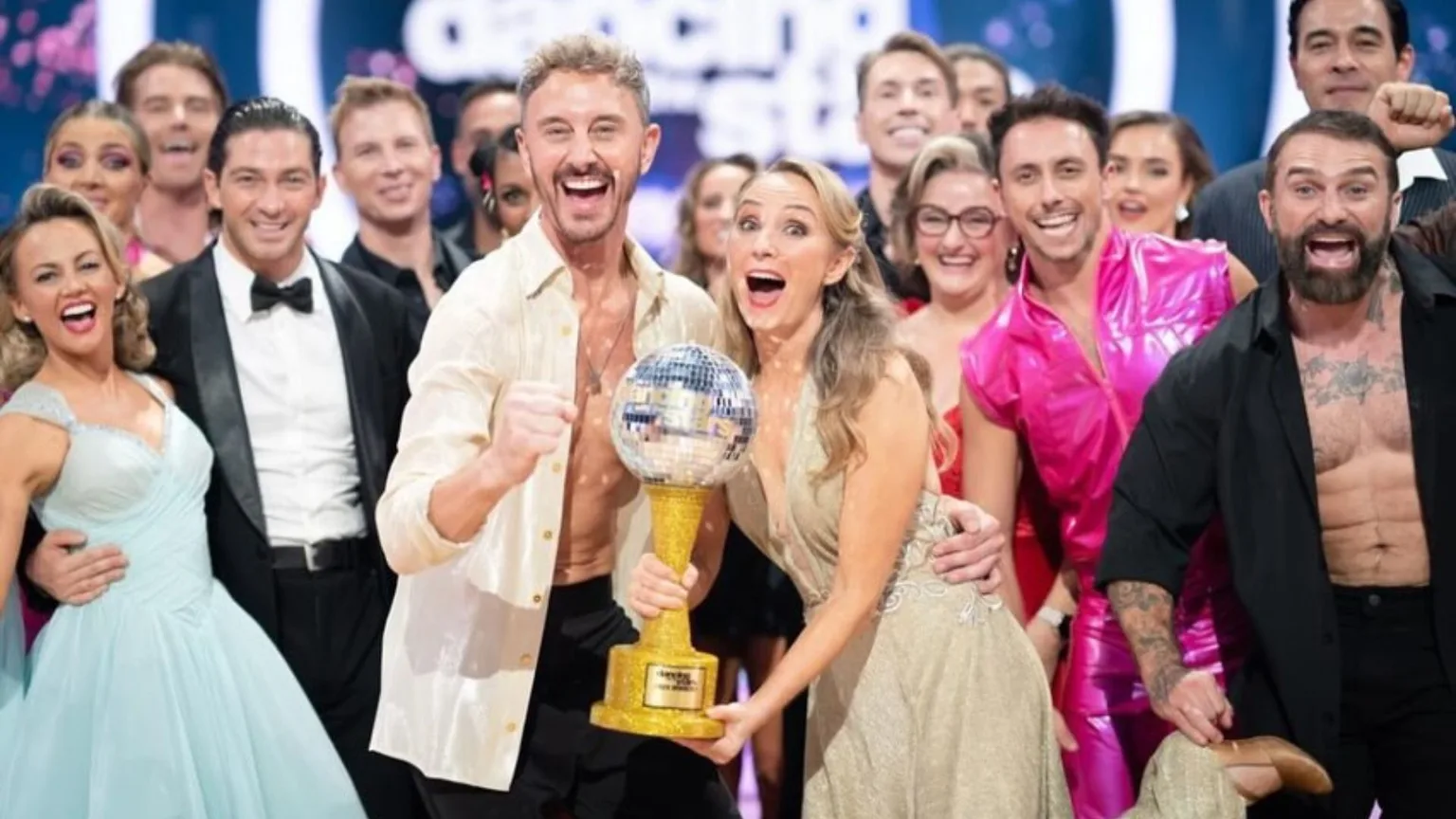 Lisa McCune on her unseen Dancing With The Stars injury | New Idea