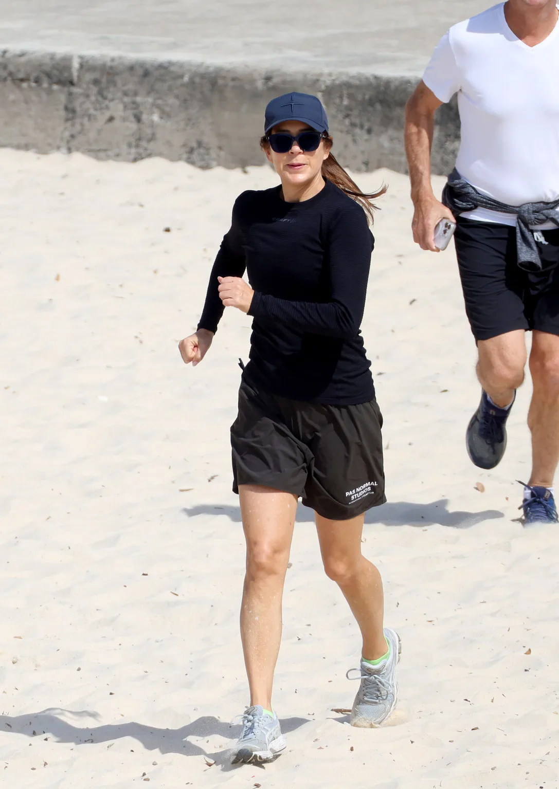 Queen Mary makes secret family visit to Tasmania | New Idea