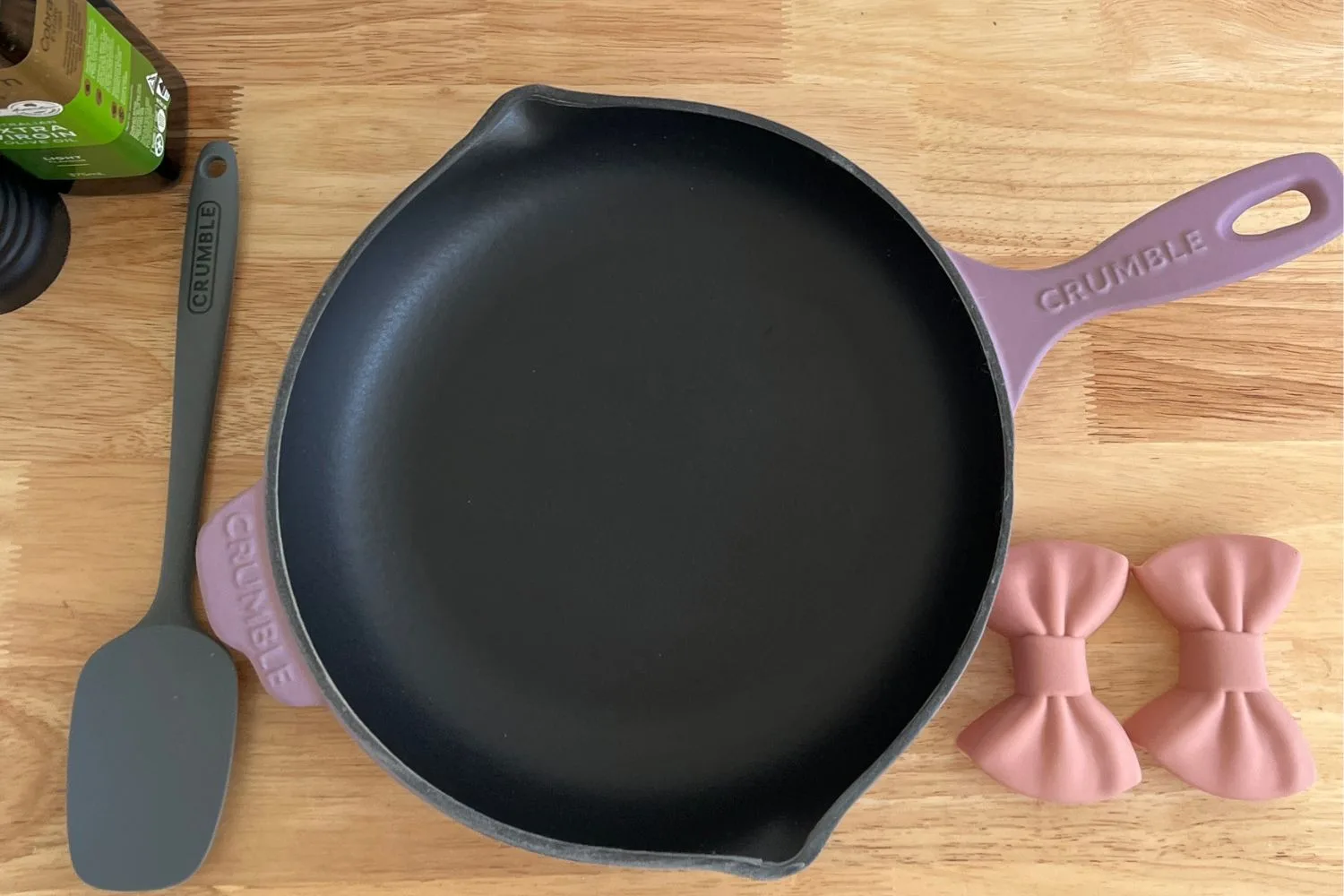Crumble Classic Round Skillet Review | New Idea