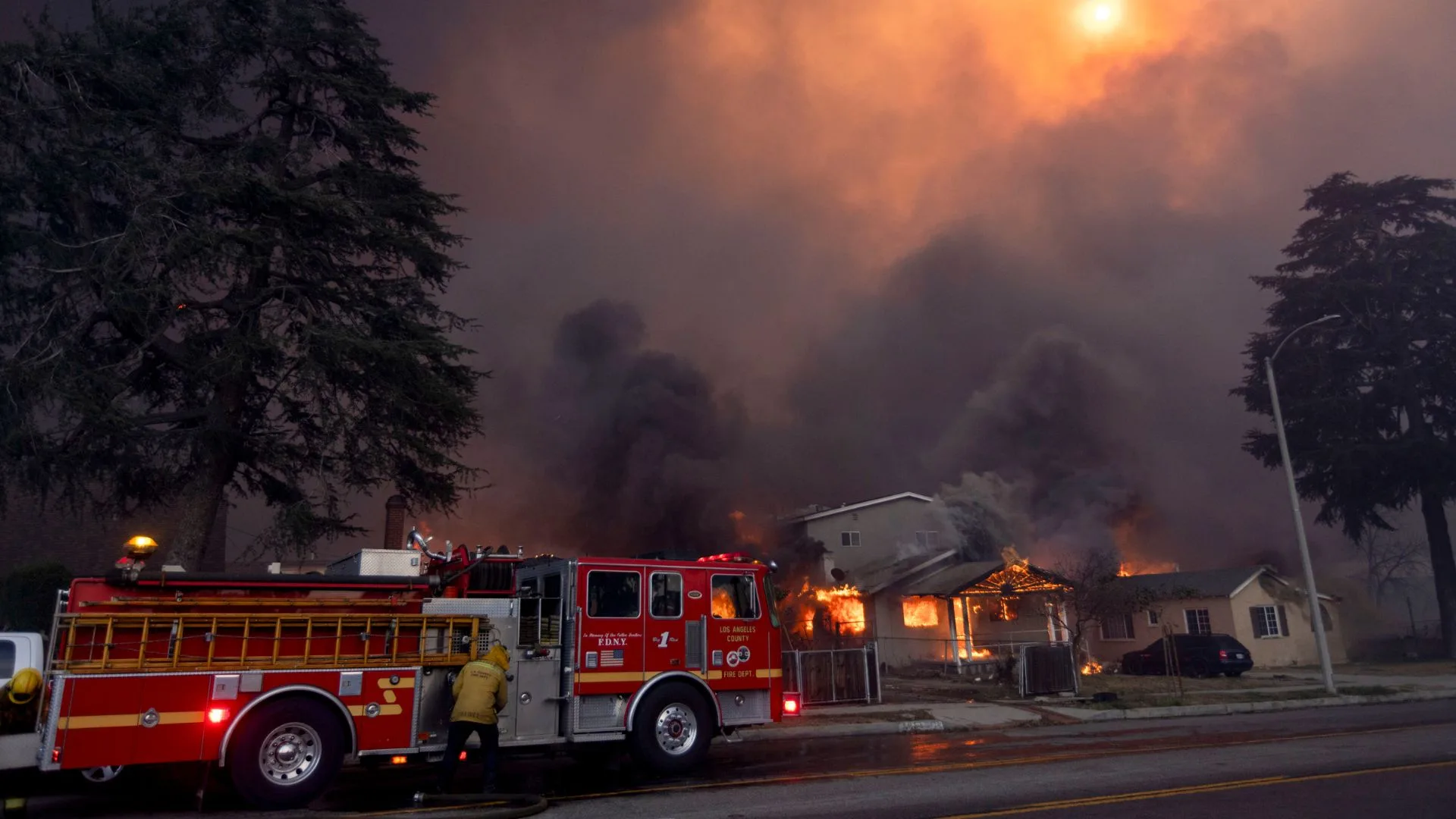 Curtis Stone's wife Lindsay shares emotional LA fire update | New Idea