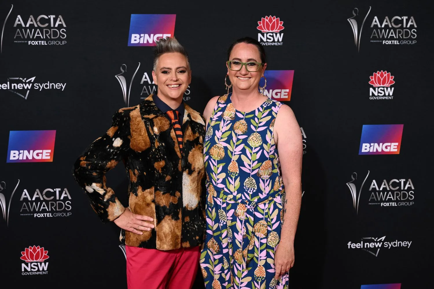 It was love at first swipe for Geraldine Hickey and her wife Cath | New ...