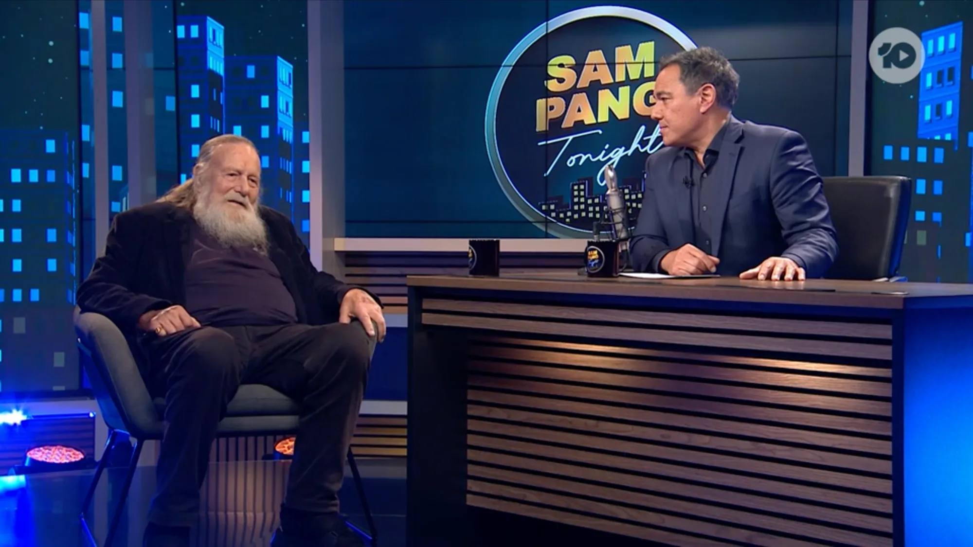 "Failure is not an option": Sam Pang in crisis talks over talk show ...