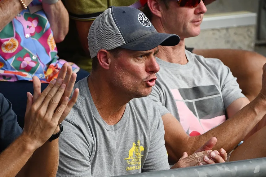 Cruz Hewitt snaps and has a fight with Lleyton at Wimbledon | New Idea