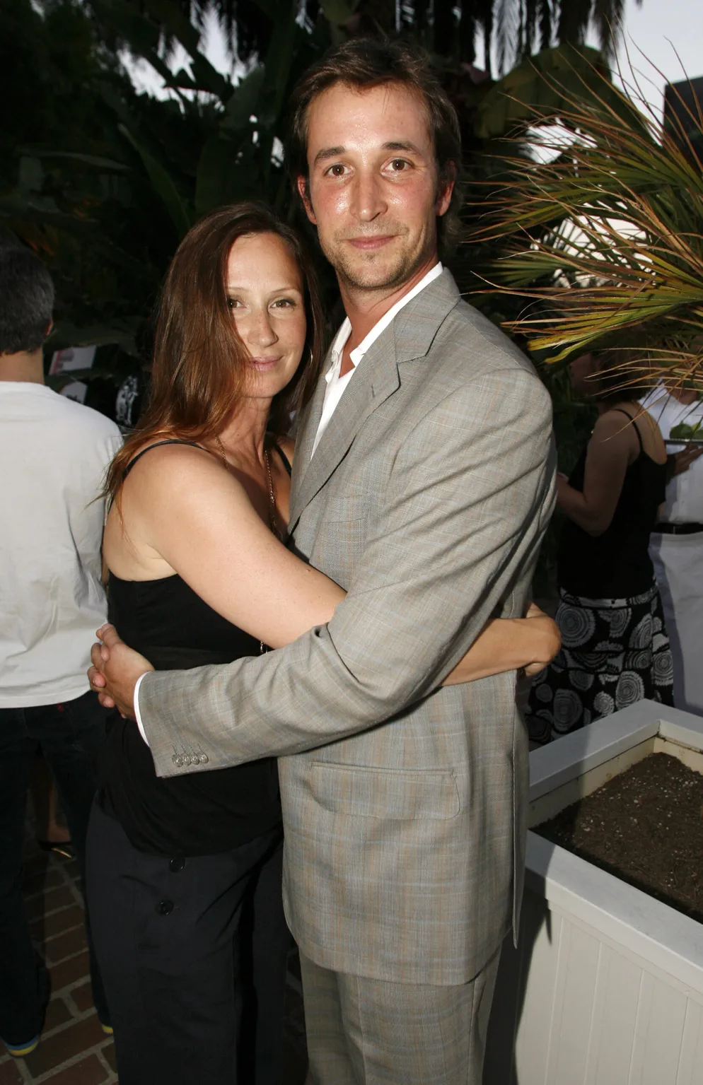 Who is Noah Wyle's wife Sara Wells? | New Idea