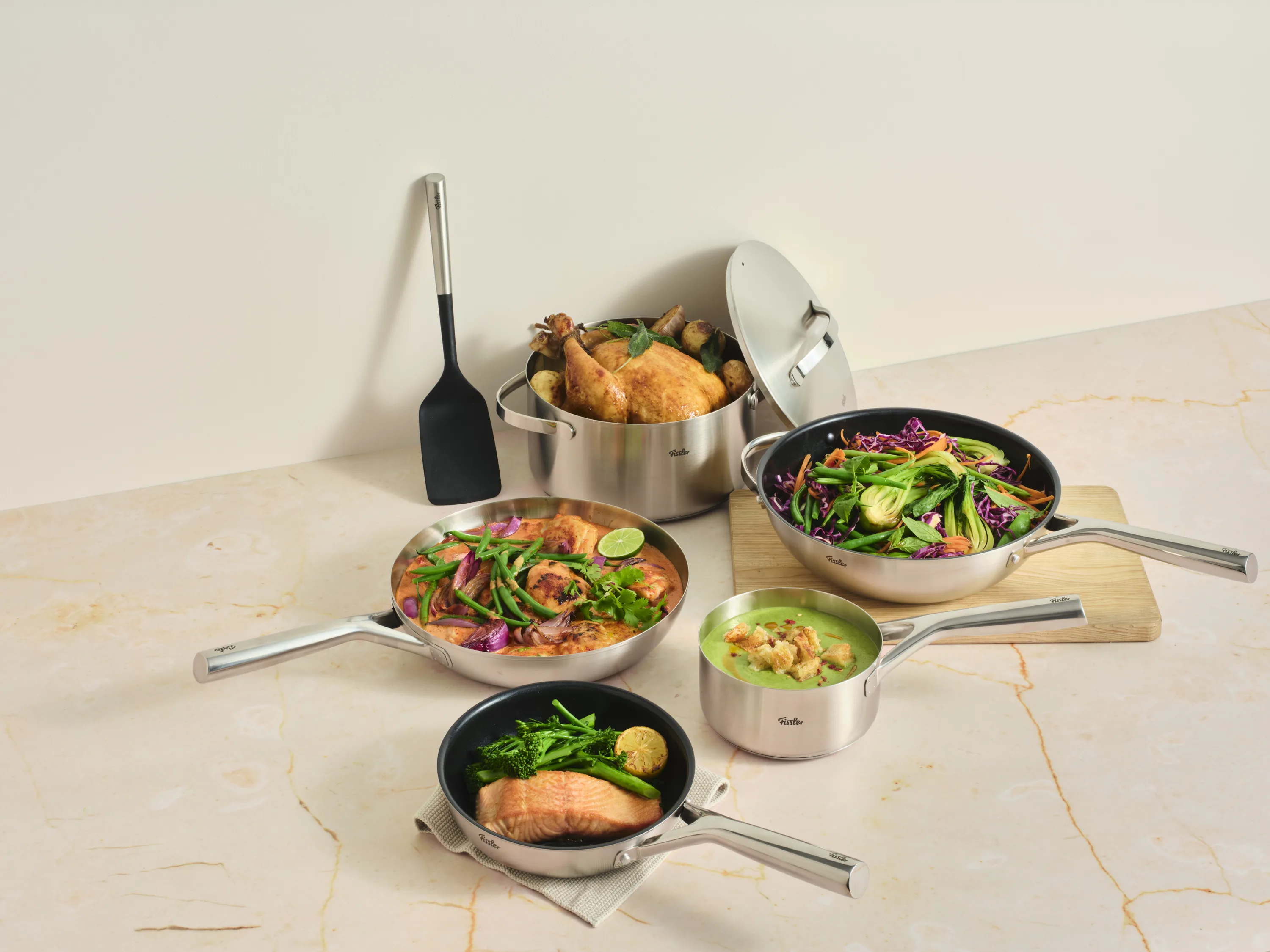 How you can get free stainless steel cookware from Woolworths | New Idea