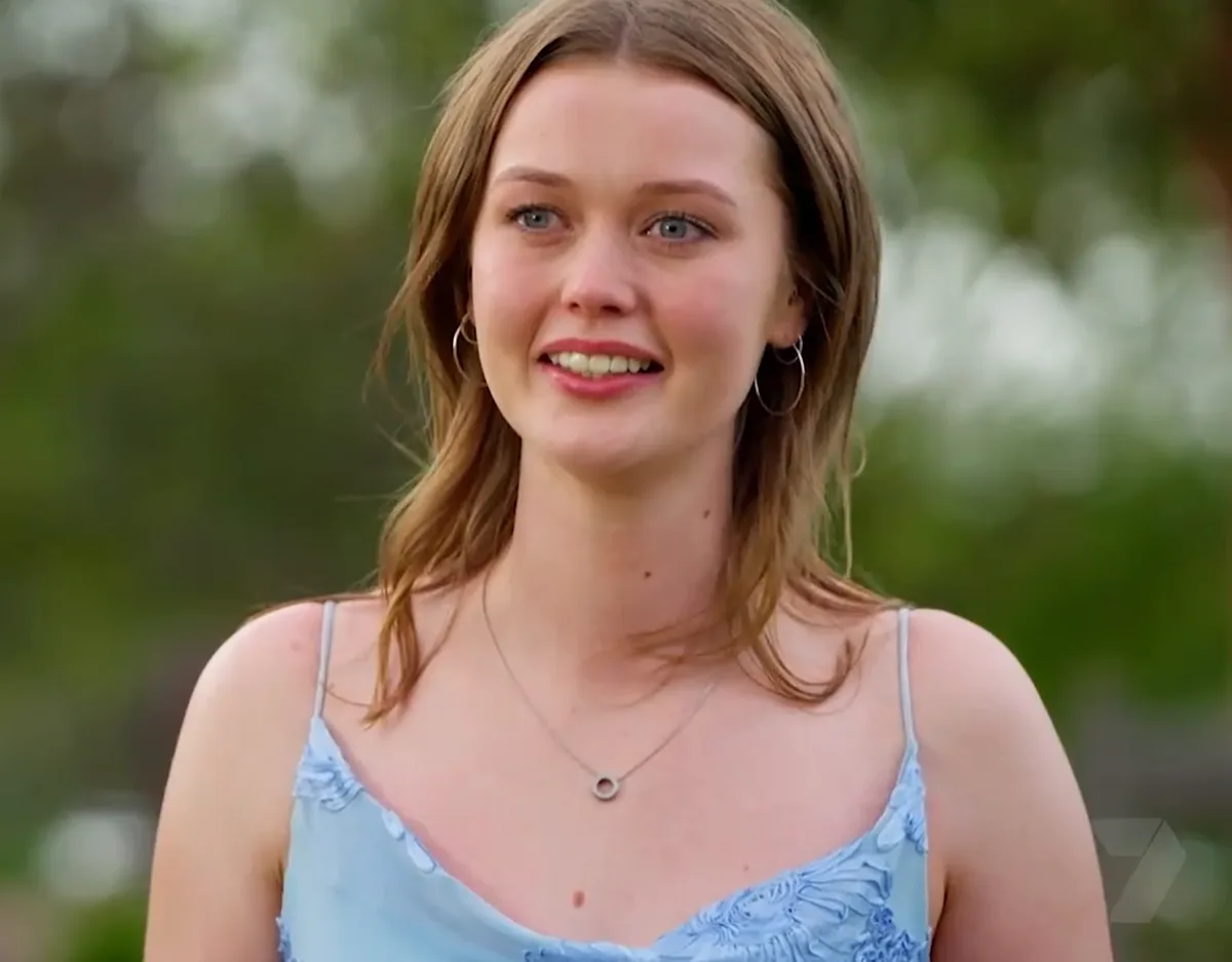 Farmer Wants A Wife Heartbreak: Renae Left Devastated After Dylan’s ...