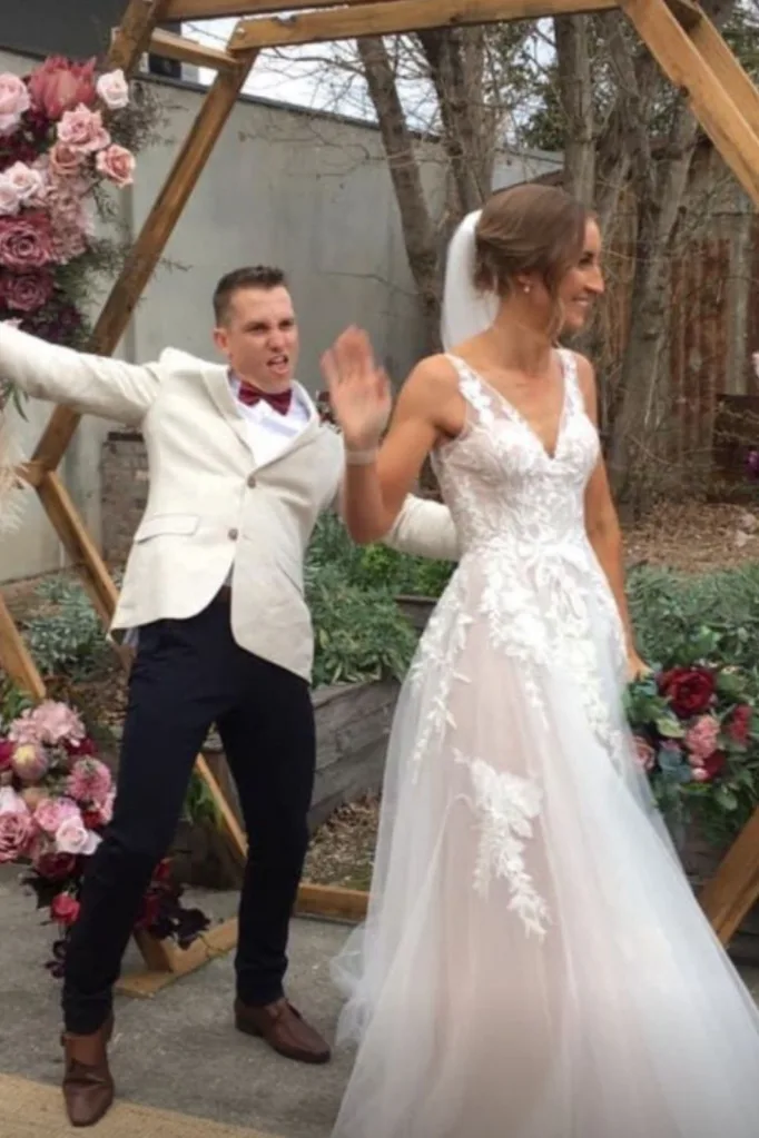 Home and Away star ties the knot! | New Idea
