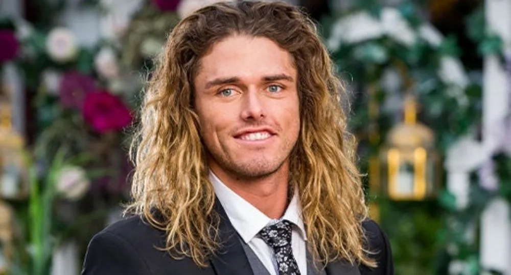 Bachelorette star Timm Hanly debuts shock new look | New Idea