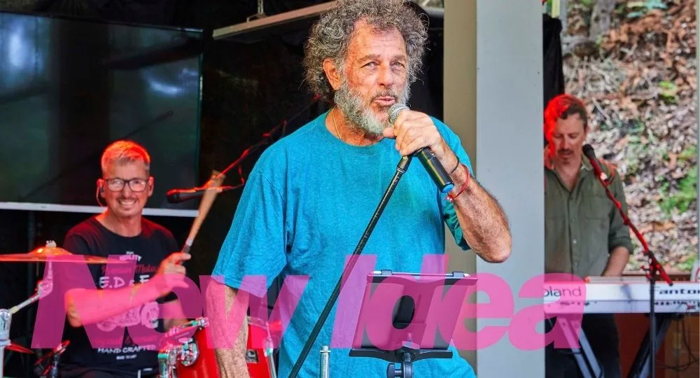 Mike Whitney: 'I've become a rock star... at 63!' | New Idea