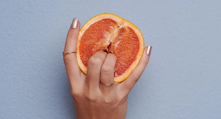 Doctor debunks divisive viral 'vabbing' trend | New Idea