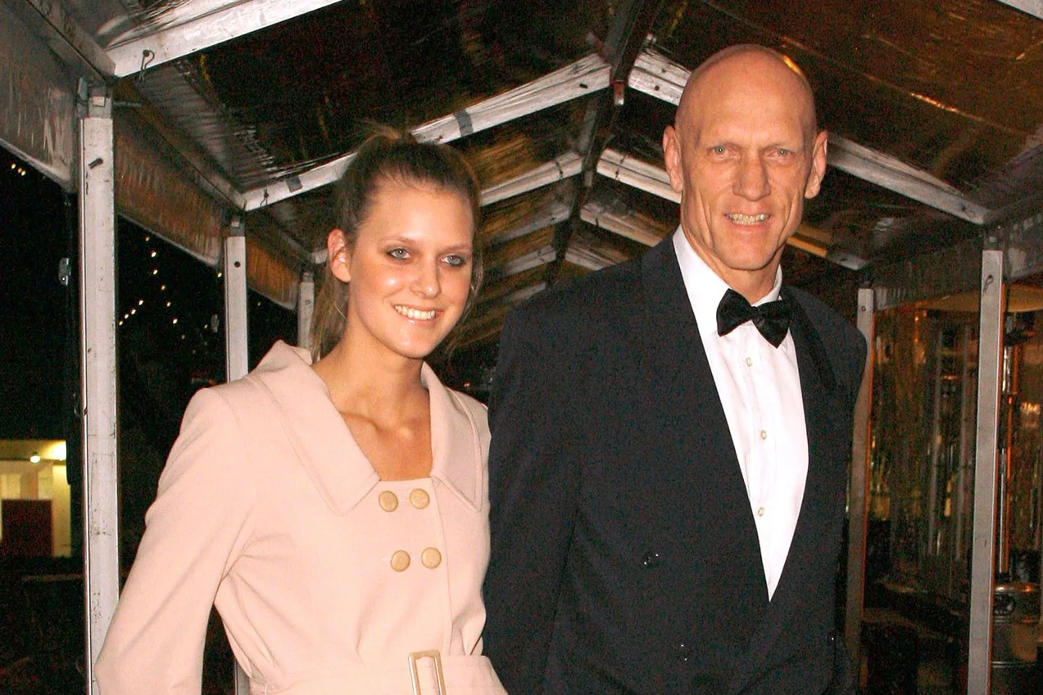 Where is Midnight Oil's lead singer Peter Garrett now? | New Idea