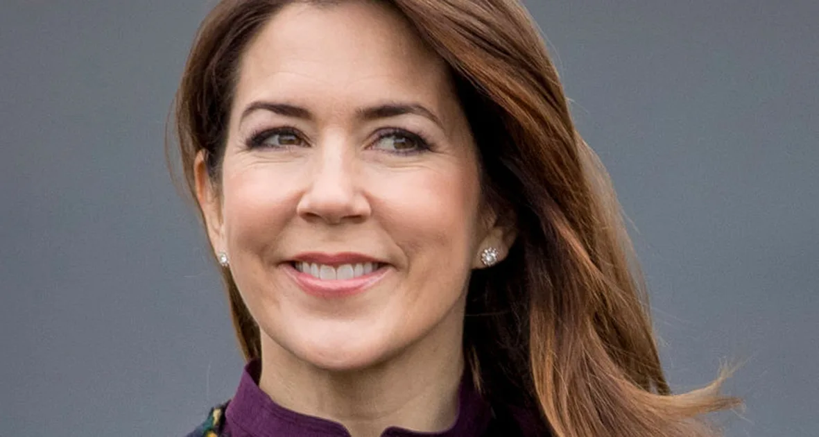 Princess Mary steps out in gorgeous dress | New Idea