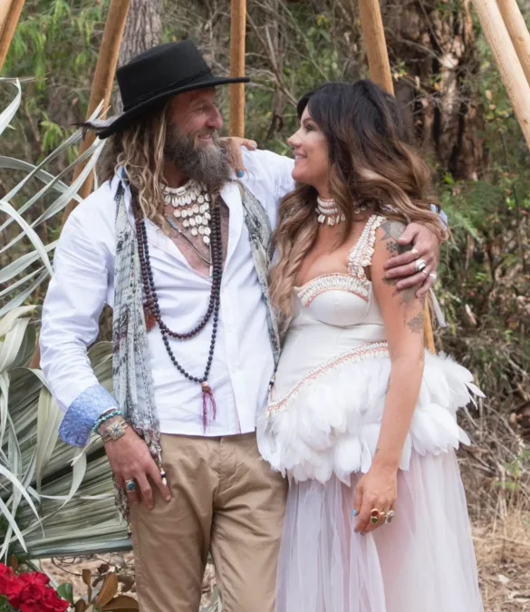 WATCH: Constance Hall gets PAINTED on her wedding day | New Idea