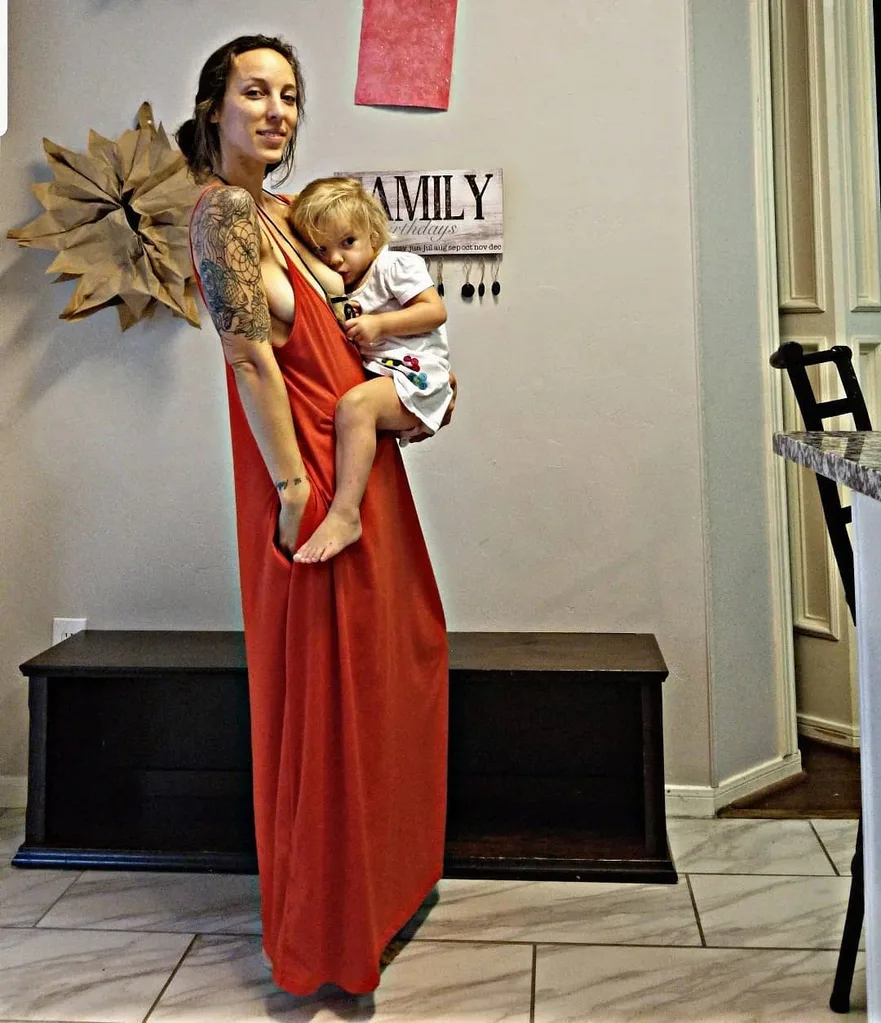 breastfeeding while doing yoga