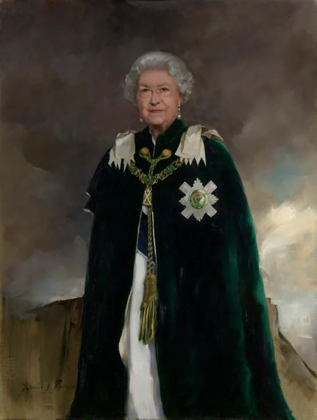 New portrait of the Queen unveiled in Palace | New Idea